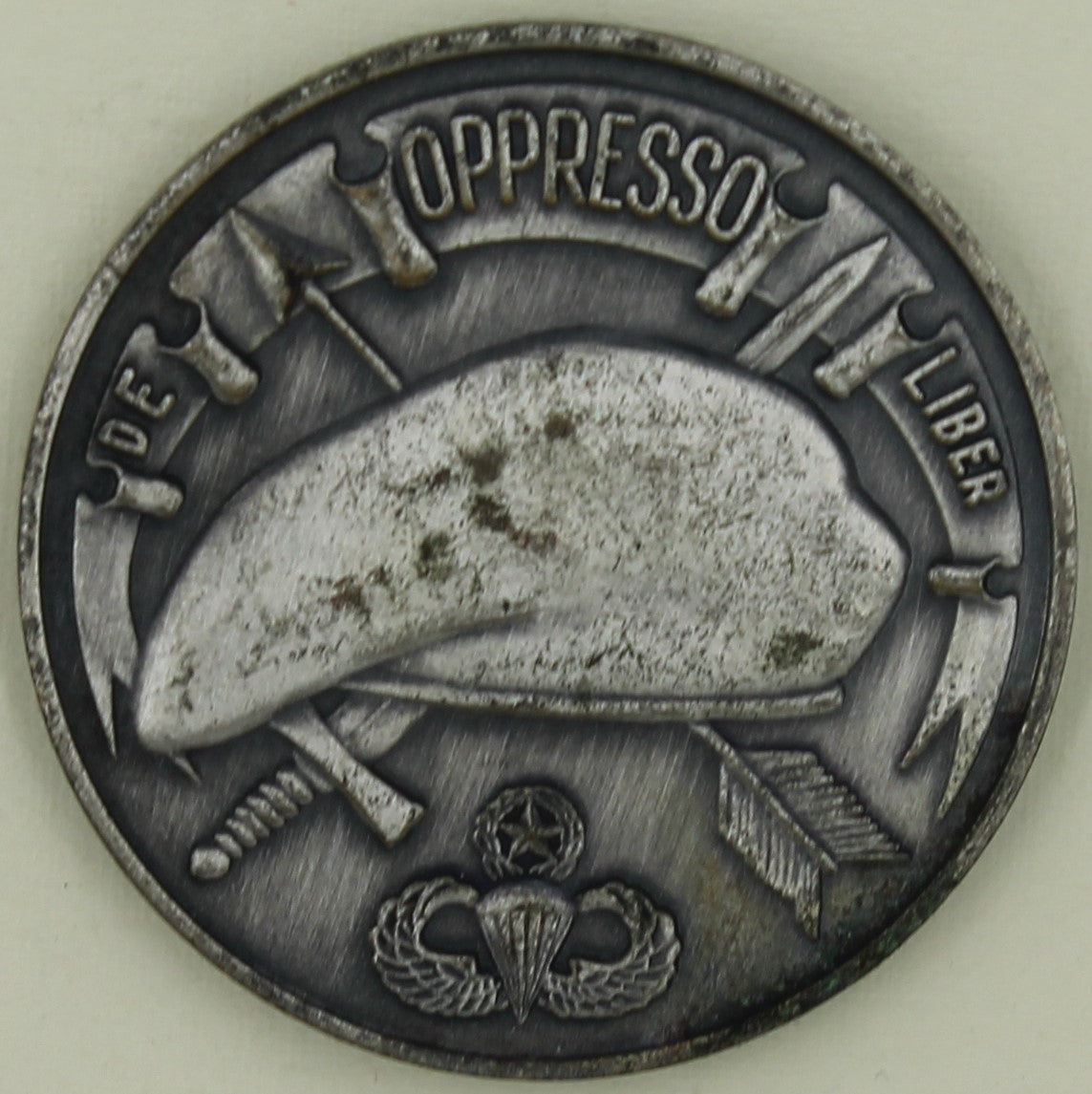 8th Special Forces Group Airborne Silver Finish 1980s ser#0017 Army Ch ...
